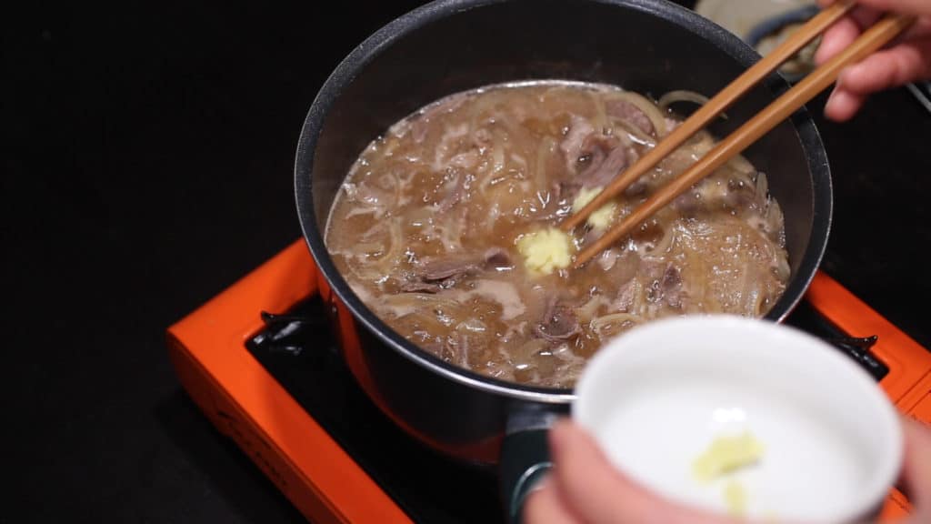 Gyudon Japanese Beef Bowl - Cooking Japanese