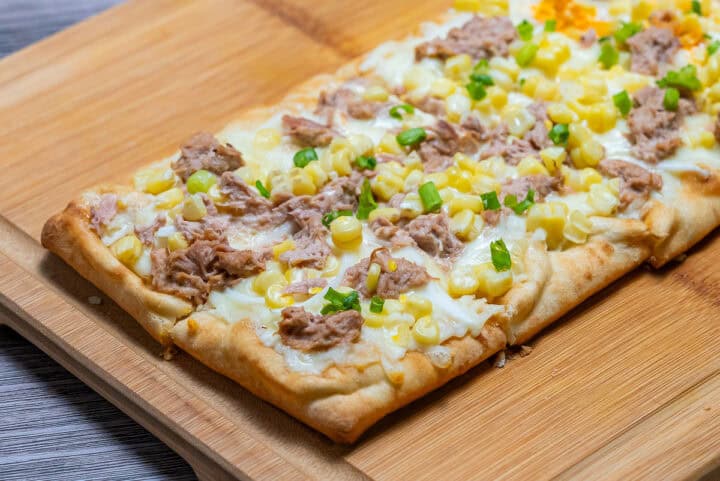 Japanese Pizza - Tuna Mayo - Cooking Japanese