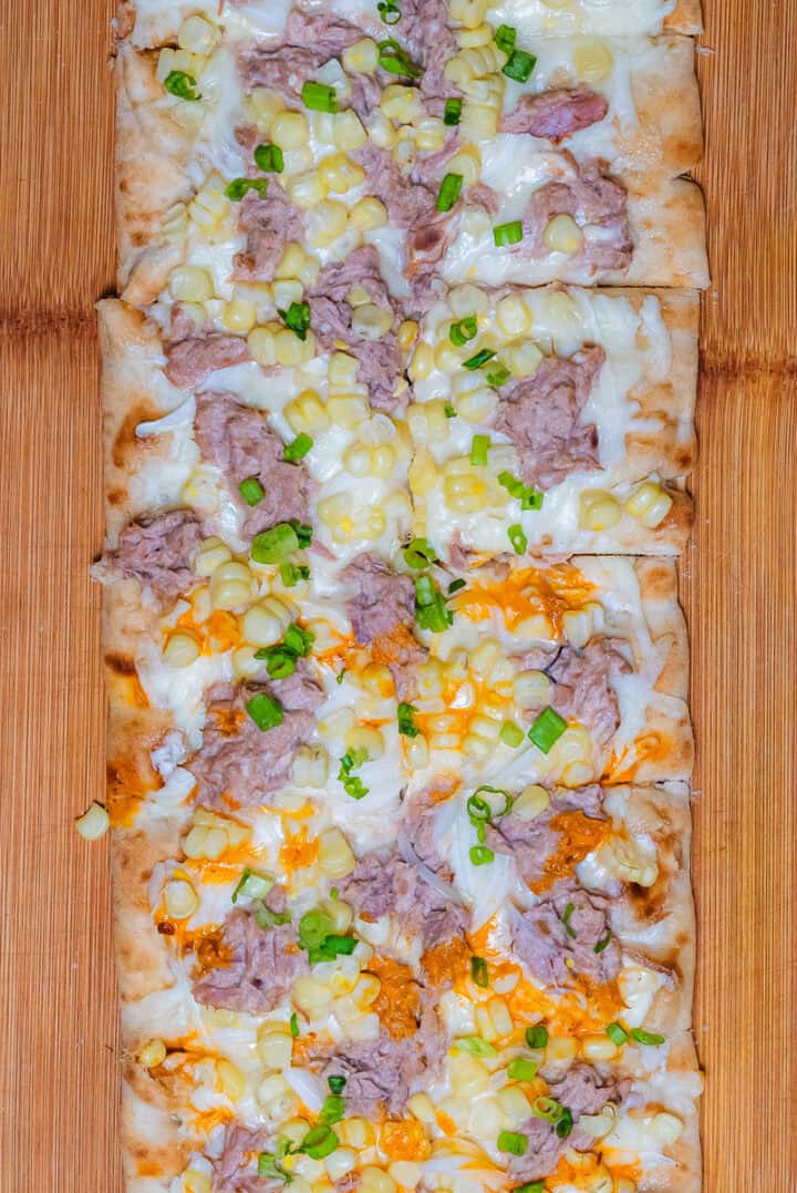 Japanese Pizza - Tuna Mayo - Cooking Japanese